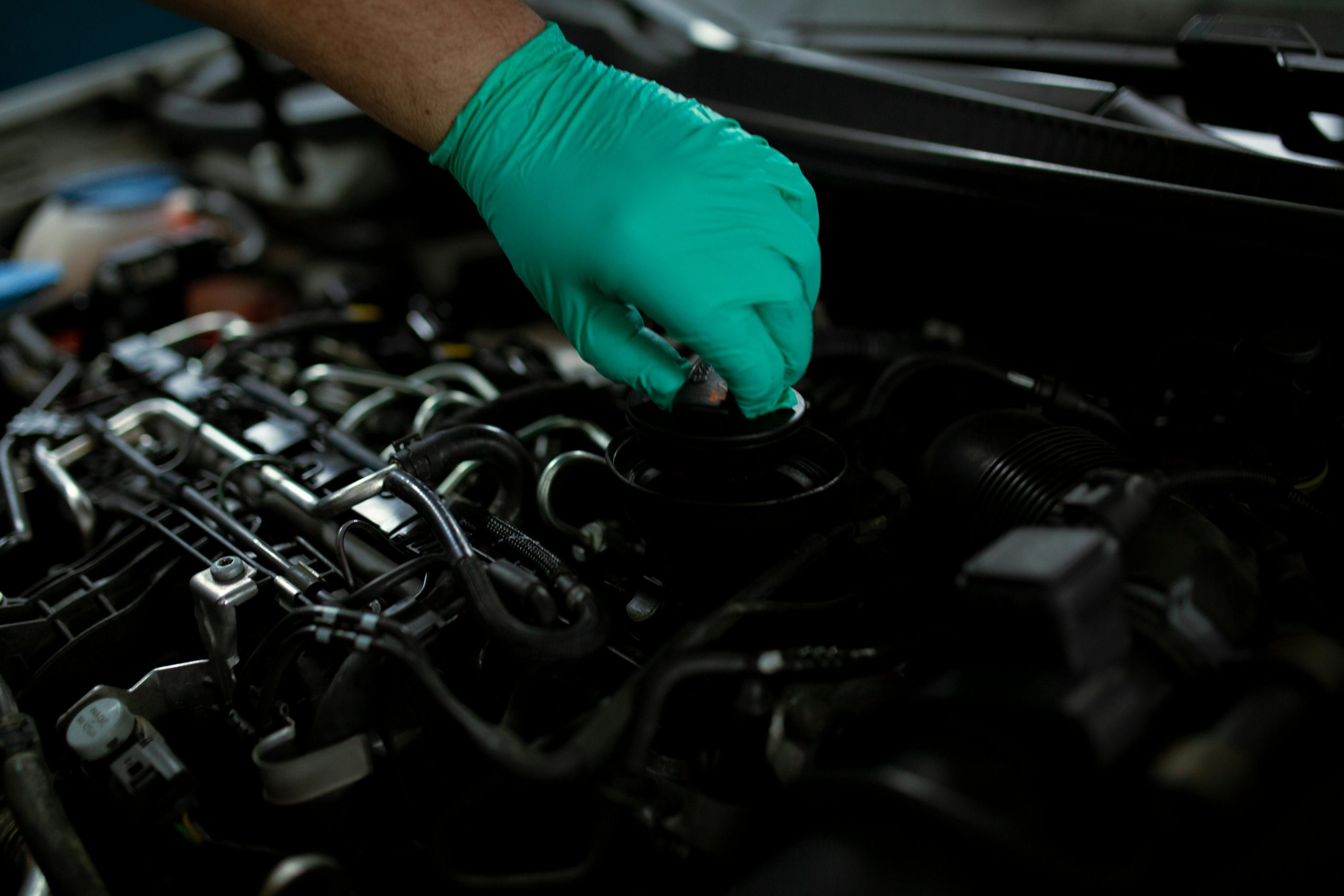 What You Should Pay for a Full Synthetic Oil Change - GIC Car Clinic
